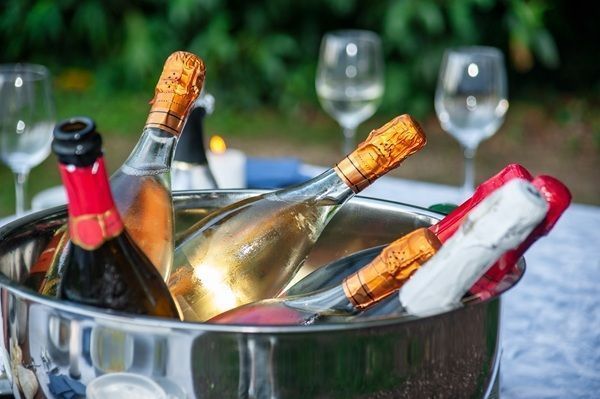 Vins effervescents : tout savoir sur ces vins surprenants